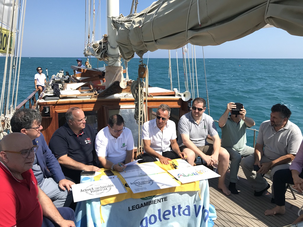 GOLETTA VERDE FA TAPPA IN ABRUZZO E RILANCIA IL TURISMO ATTIVO ...