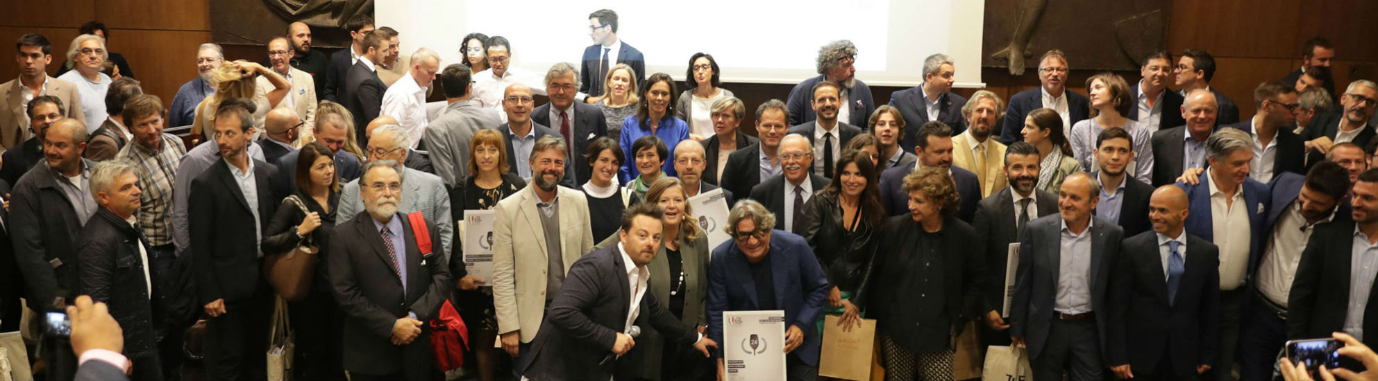 WINESIDER BEST ITALIAN WINE AWARDS PREMIA LE CINQUANTA ETICHETTE ...