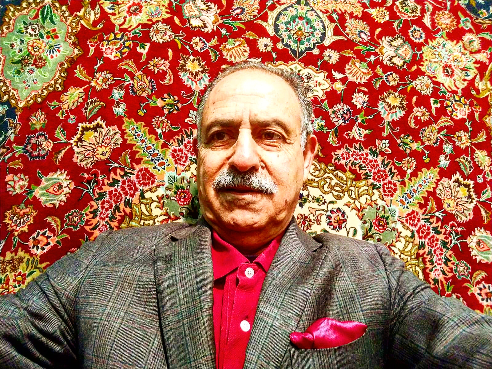 L'AQUILA, ROSHANIAN TORNA IN CENTRO STORICO COI SUOI TAPPETI ORIENTALI ...