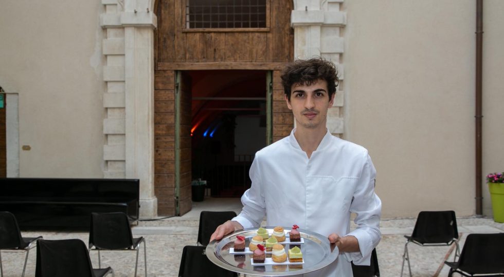 A "SALOTTO ALFIERI" ANCHE L'ALTA PASTICCERIA DI FEDERICO MARRONE ...