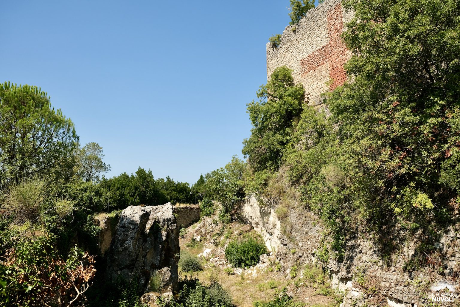 IL CASTELLO DI VICALVI, LA STORIA E LA LEGGENDA DI UN GIOIELLO IN ...