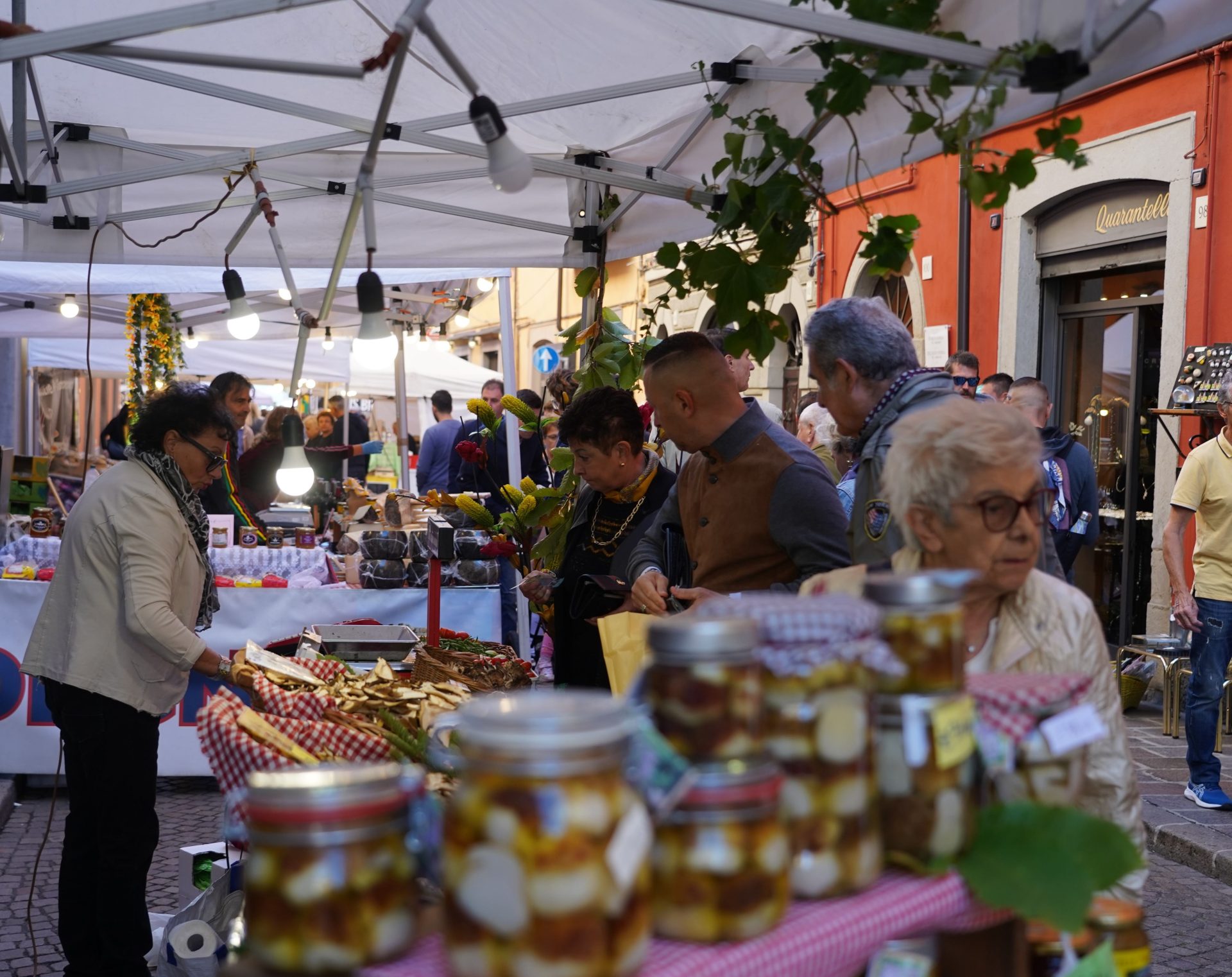 In cinquantamila alla 48esima Fiera del Fungo Porcino di Borgotaro, l ...