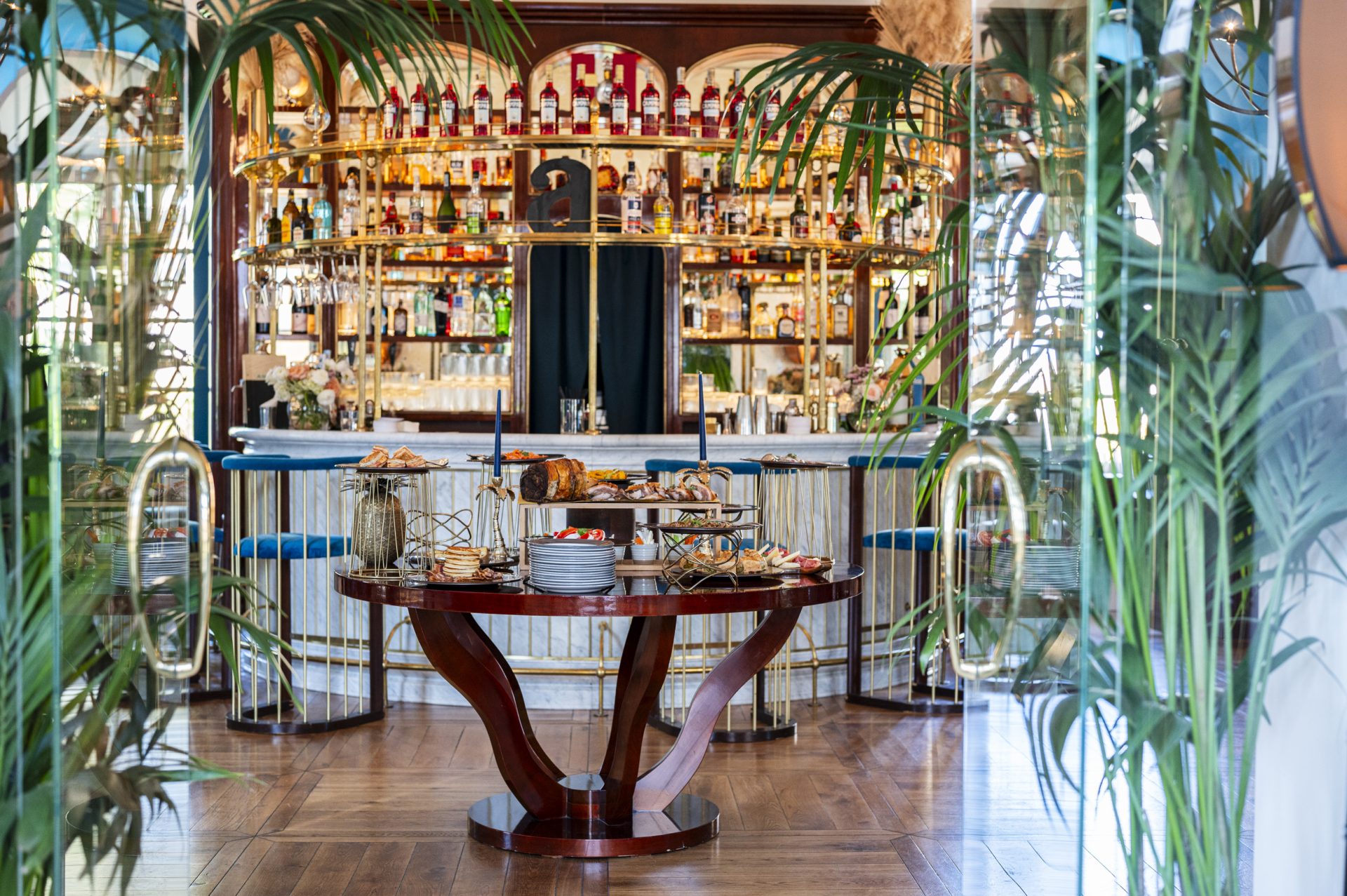 Amaro Lobby Bar, la domenica il brunch è a buffet e per grandi e ...